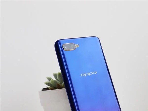 Oppo K1 ra mắt: Vân tay dưới màn hình, Snapdragon 660, giá từ 5.4 triệu đồng