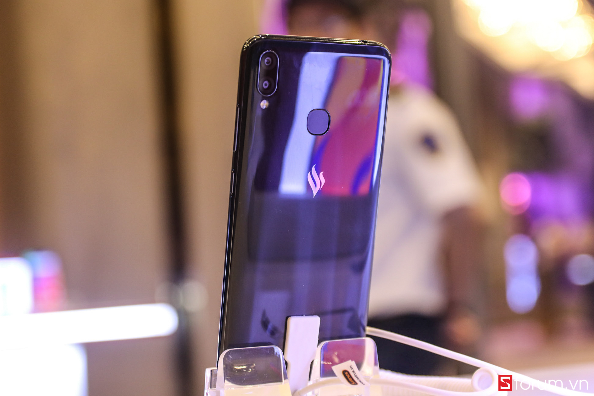 Trên tay "bộ tứ" smartphone thương hiệu Việt Vsmart