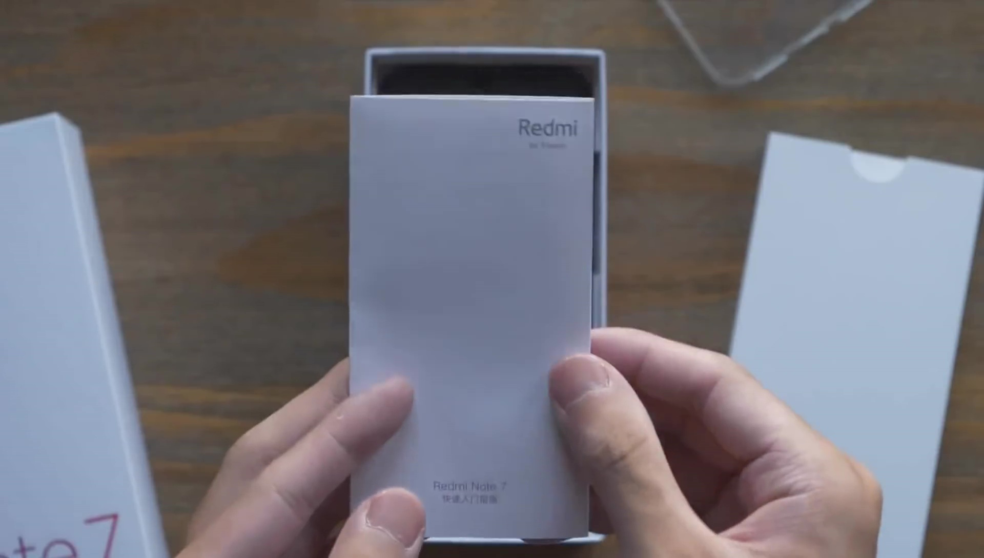 Mở hộp Redmi Note 7: Snapdragon 660, camera 48MP, chống nước, sạc nhanh ...