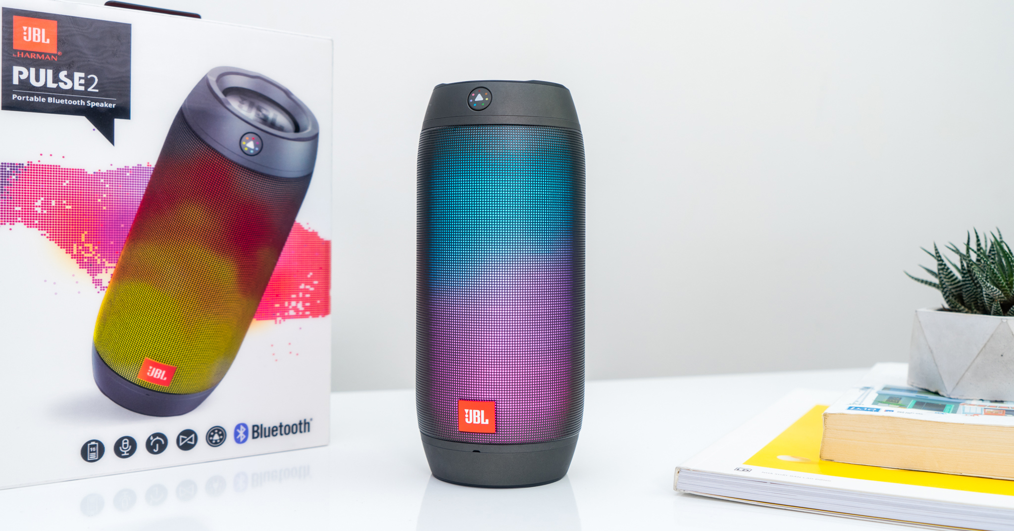 Đánh giá JBL Pulse 2: "Già cả" nhưng vẫn chưa lỗi thời!!!