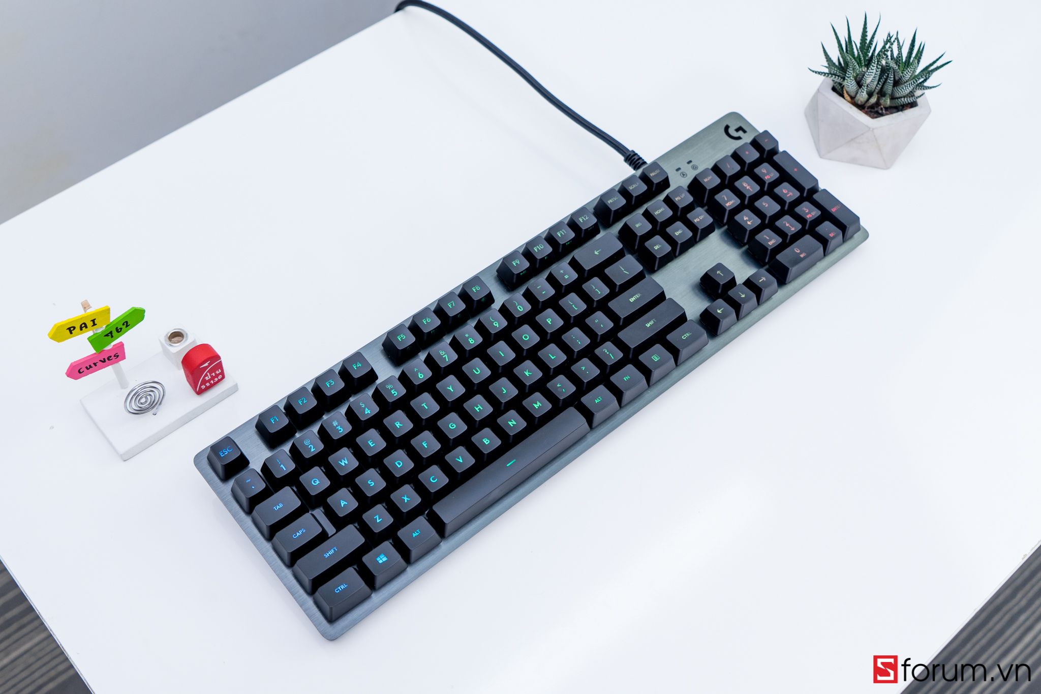 Đánh giá Logitech G512 Carbon: Kẻ tiên phong cho tham vọng chiếm lĩnh ...