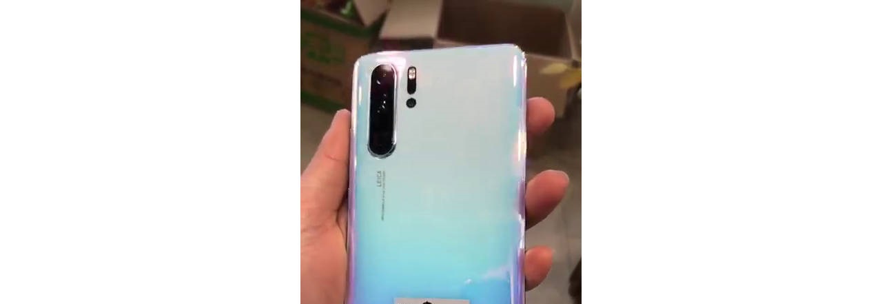 Rò rỉ hình ảnh trên tay Huawei P30 Pro phiên bản Ice White cực đẹp