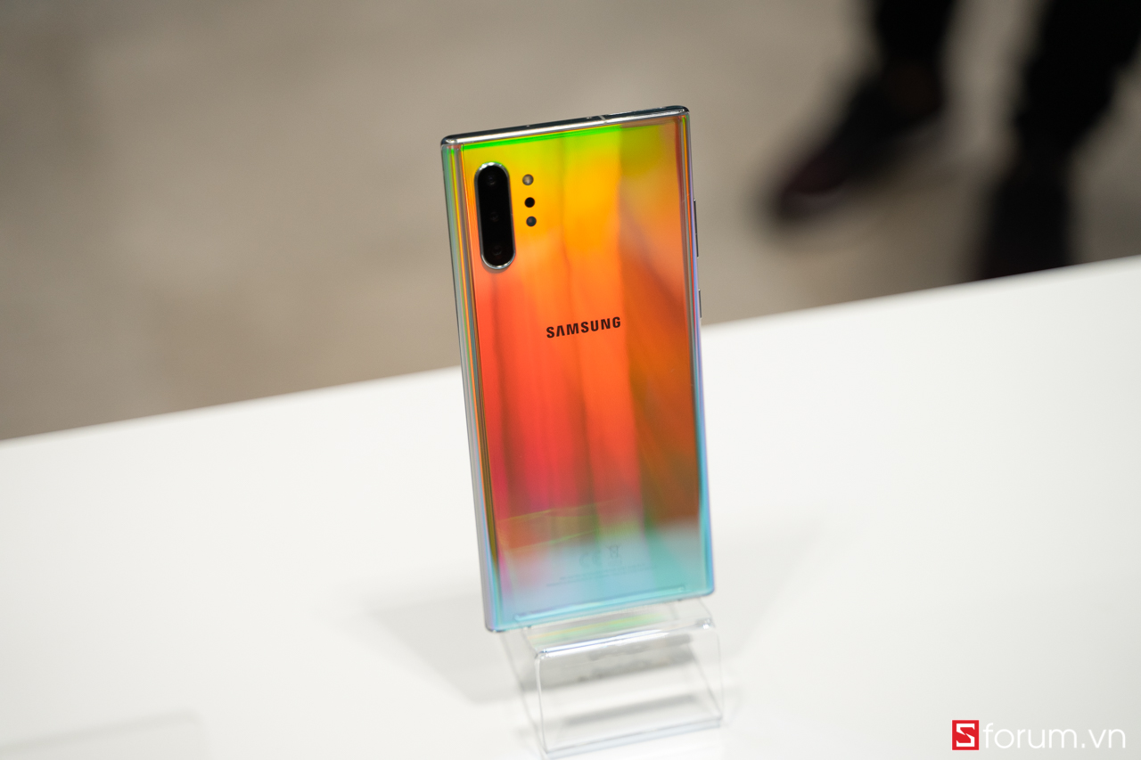 Trên tay Galaxy Note 10/Note 10+ tại VN: Hấp dẫn ngay từ lần chạm đầu tiên