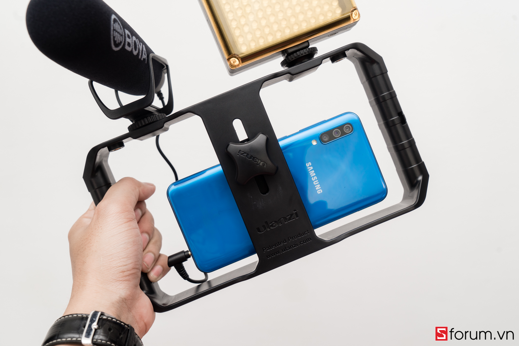 Trải nghiệm Combo 2 Pro: Quay phim chống rung không cần gimbal?