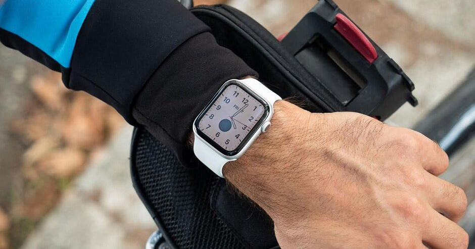 Apple Watch trong tương lai có thể sẽ được trang bị cảm biến Touch ID ...