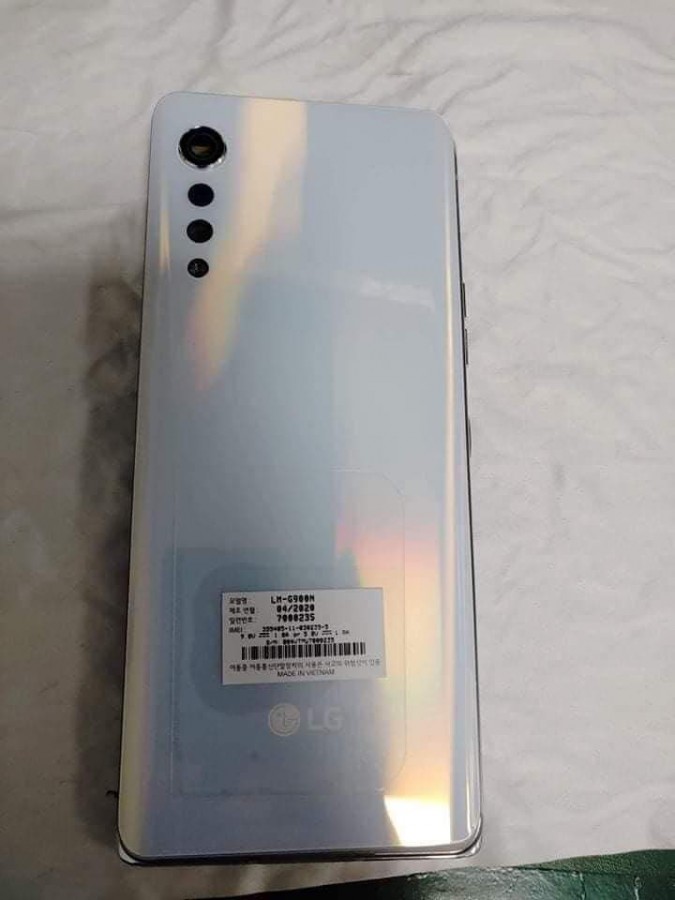 LG Velvet lộ ảnh thực tế trước ngày ra mắt