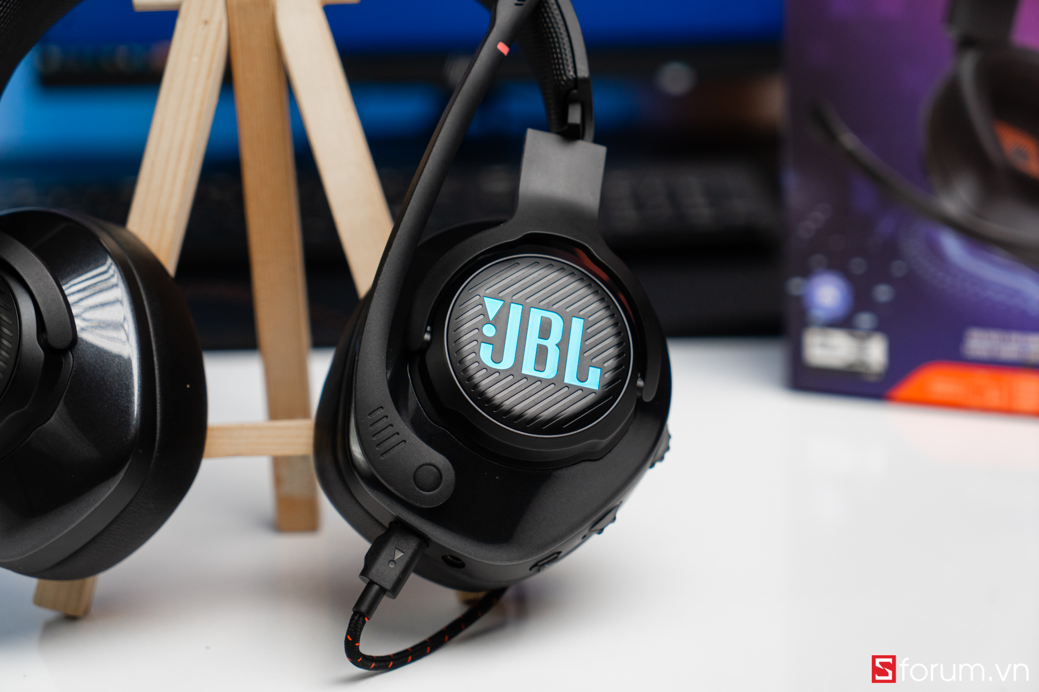 Đánh giá JBL Quantum 400: JBL đã nghiêm túc với thị trường tai nghe gaming?