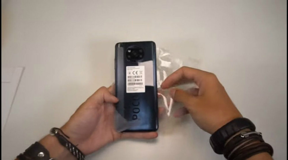 POCO X3 lộ diện trong một video trên tay mới, xác nhận thiết kế và ...