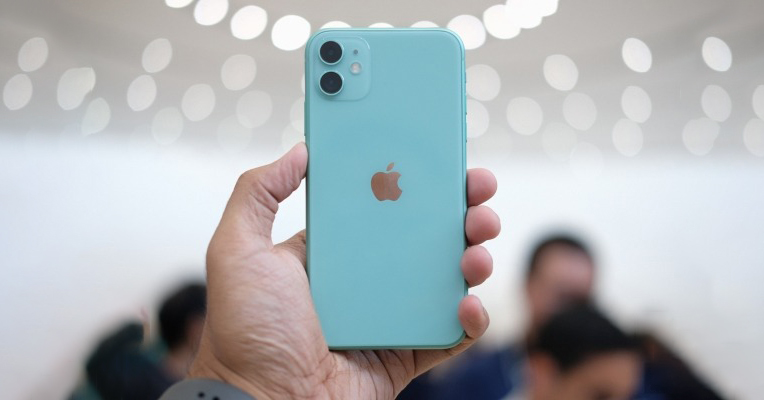 iPhone 11 là smartphone bán chạy nhất nửa đầu năm 2020
