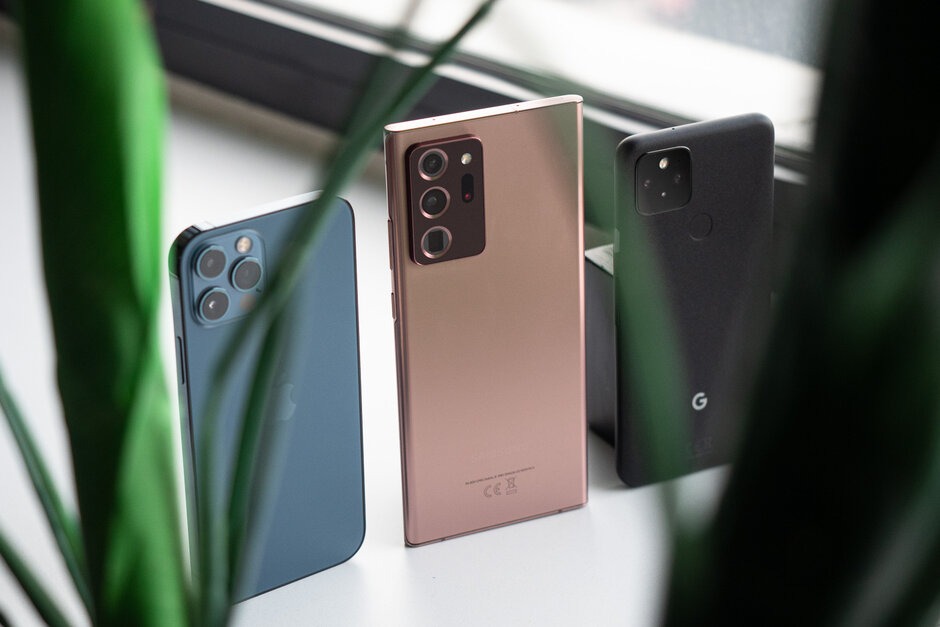 So sánh camera trên iPhone 12 Pro, Galaxy Note 20 Ultra và Pixel 5: Ai sẽ là "người" chiến thắng?