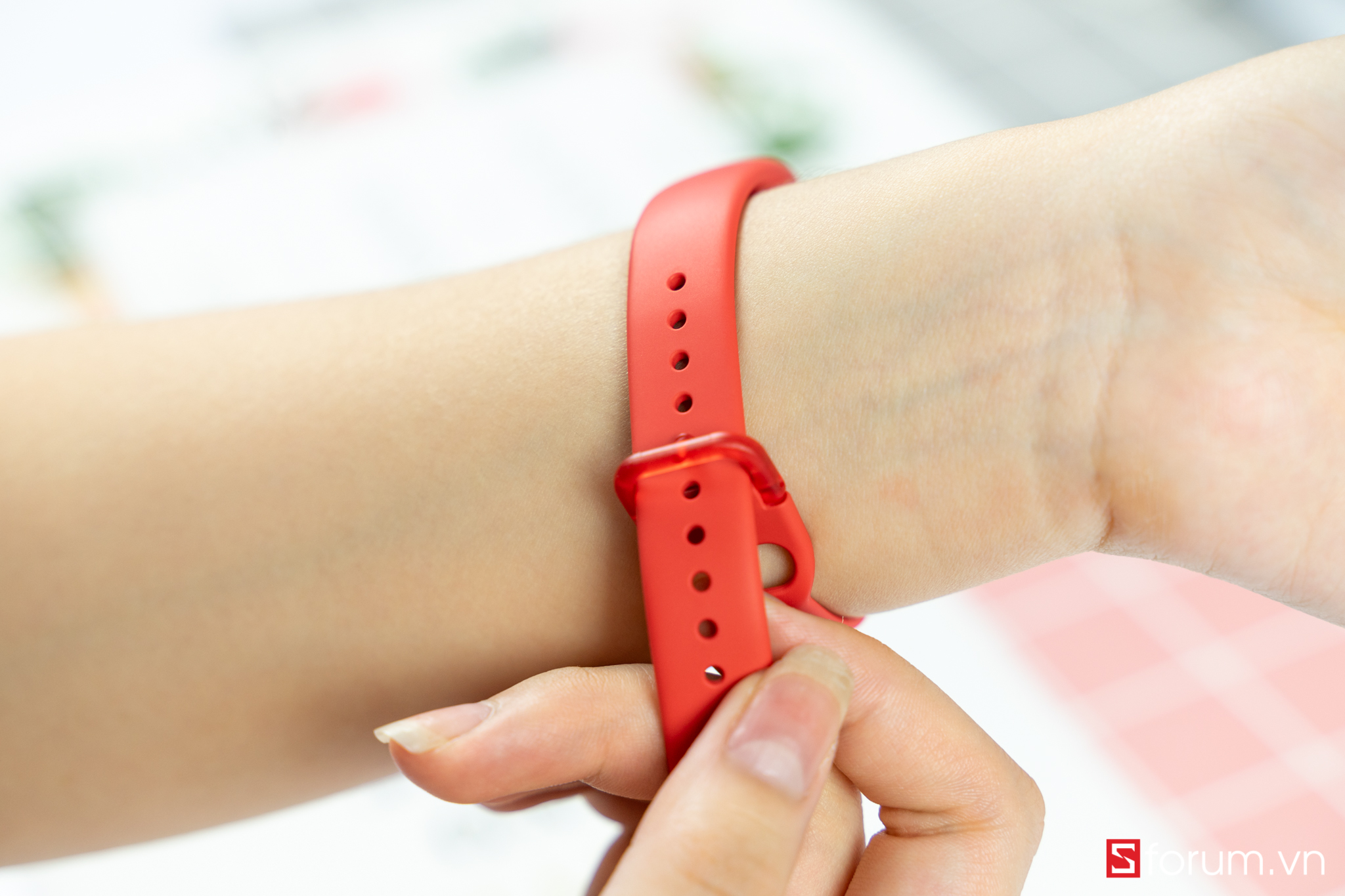 [Video] Mở hộp. và trên tay nhanh Gear FIT2: Thiết kế trẻ trung, dễ ...