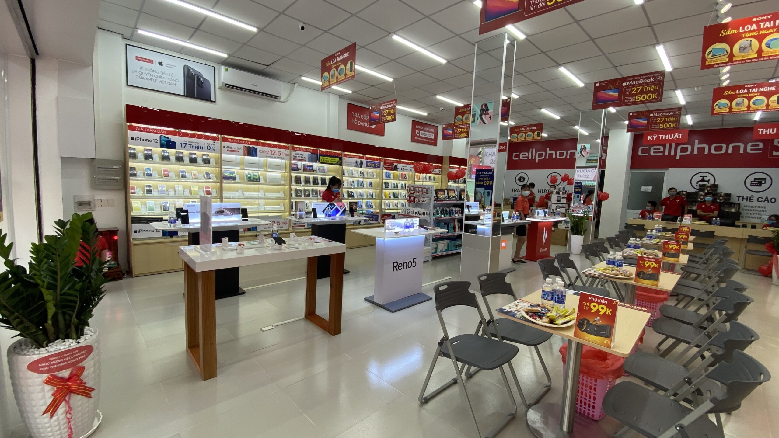 Khai trương cửa hàng CellphoneS mới, điện thoại giảm tới 30%, phụ kiện ...