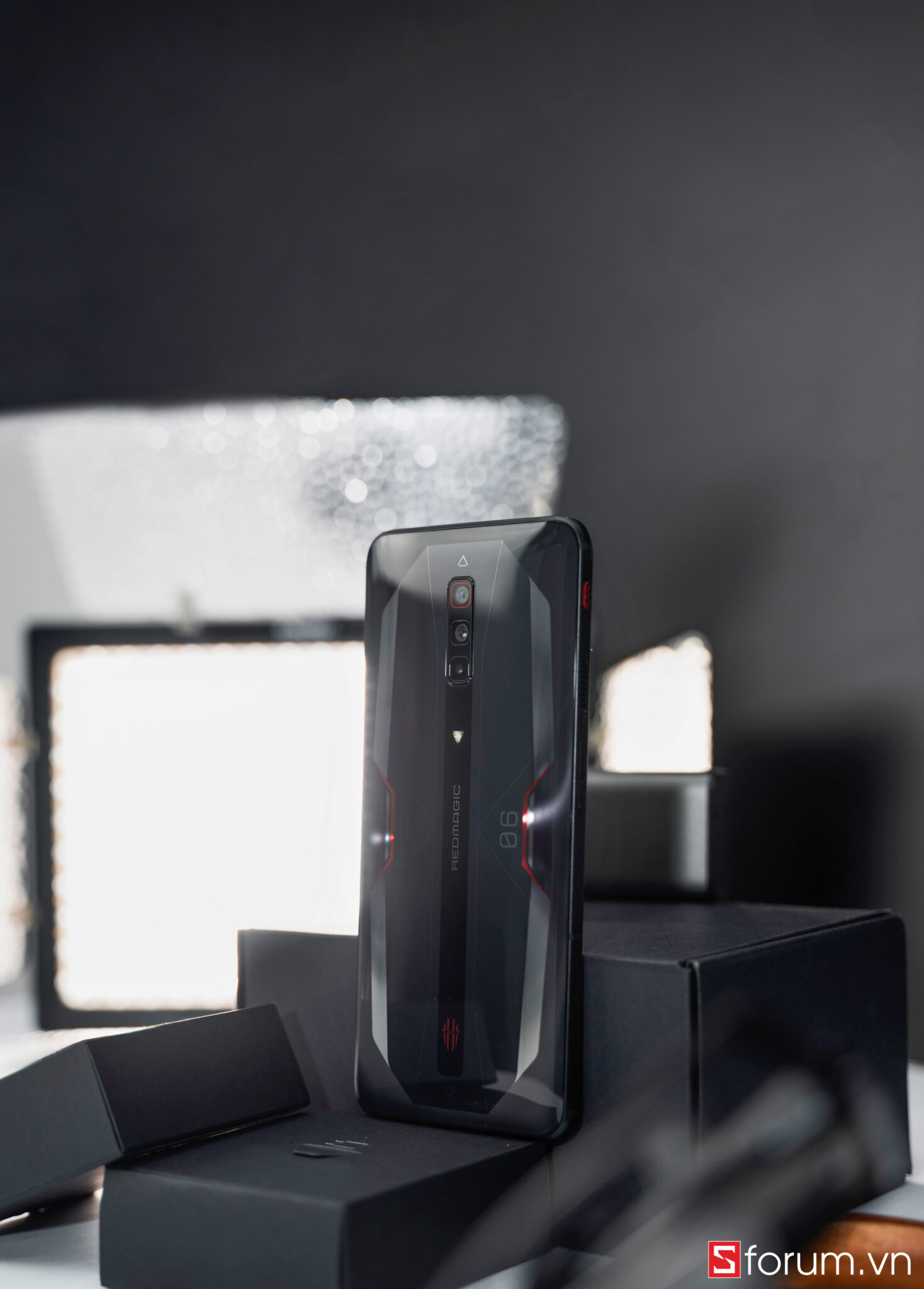 So sánh Nubia Red Magic 6R và Red Magic 6: Sự khác biệt là gì, mua ...