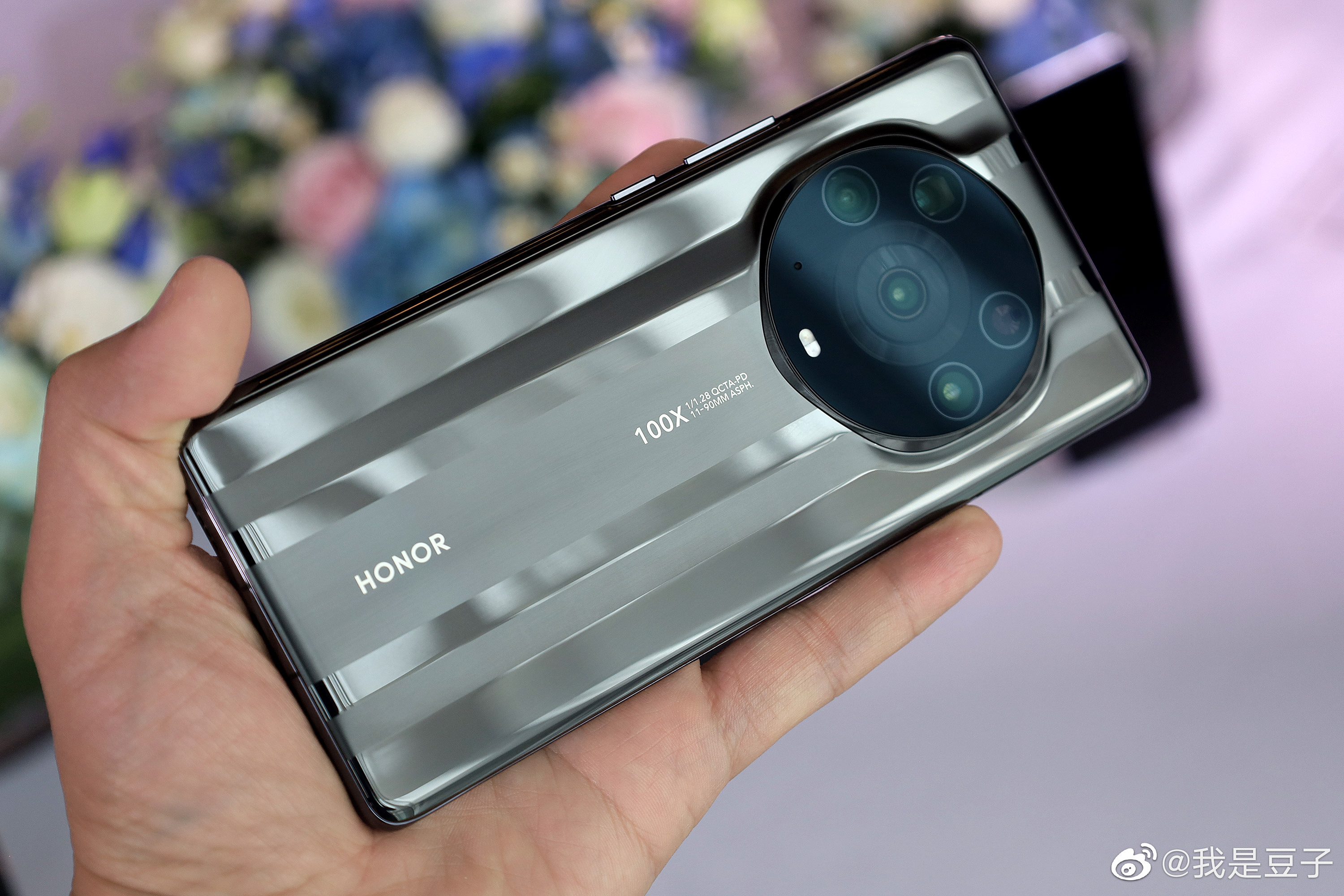 Trên tay Honor Magic 3: Smartphone giống Huawei nhất của Honor, chạy ...