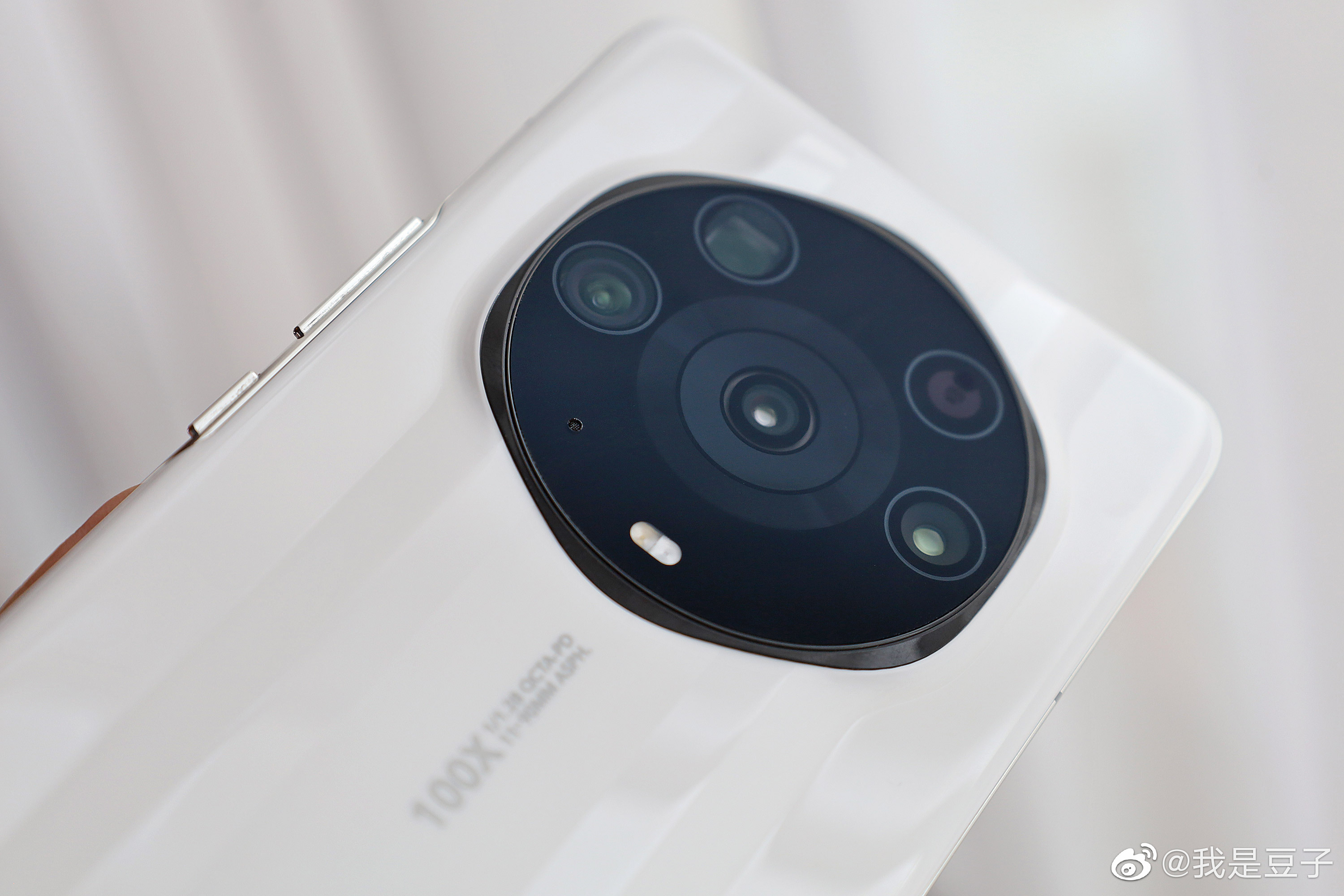 Trên tay Honor Magic 3: Smartphone giống Huawei nhất của Honor, chạy ...