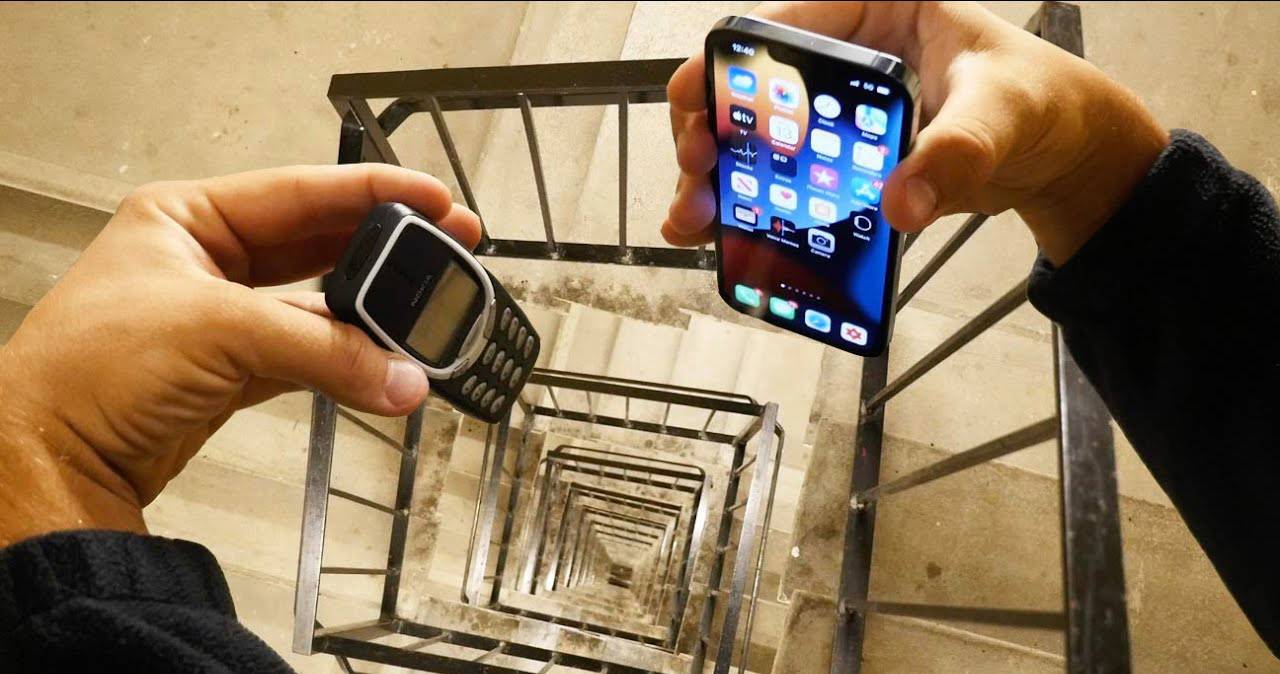 Drop test iPhone 13 Pro và Nokia 3310 với kết quả sẽ khiến bạn bất ngờ