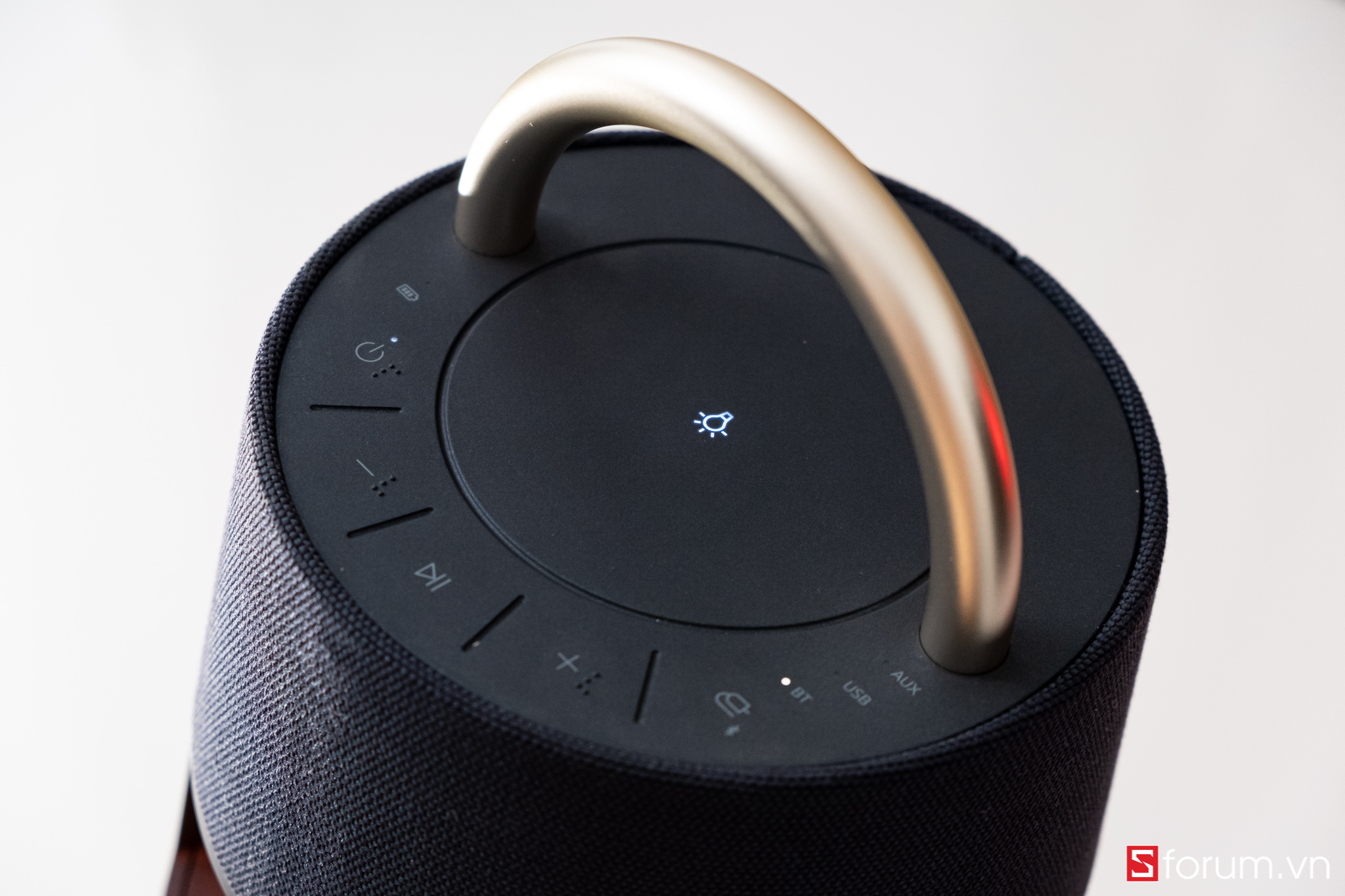 Đánh giá LG XBOOM 360 RP4: Loa 360 độ phù hợp dã ngoại, pin khá, chất ...