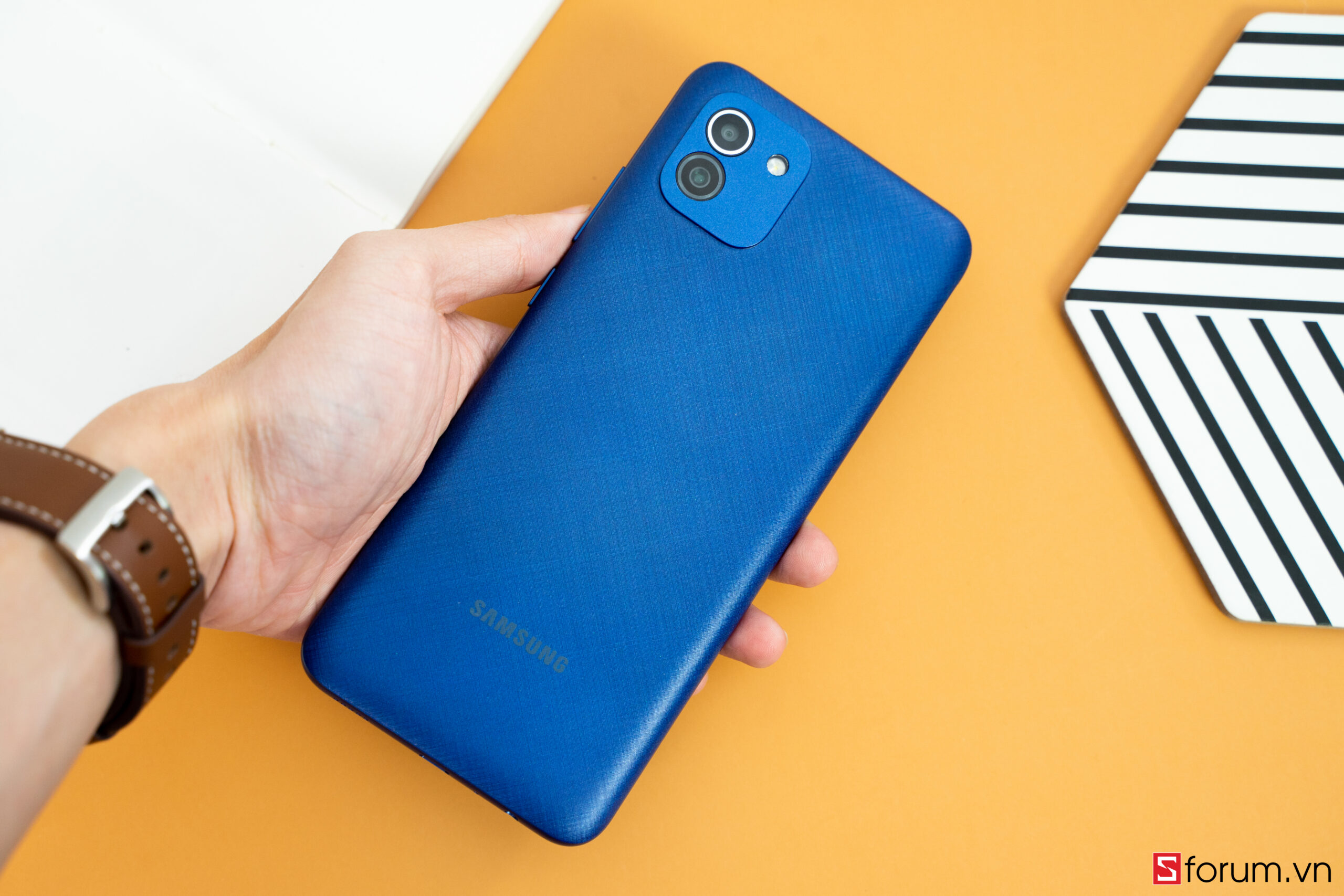 Trên tay Samsung Galaxy A03: Phân khúc giá rẻ nhưng có camera 48MP, màn ...