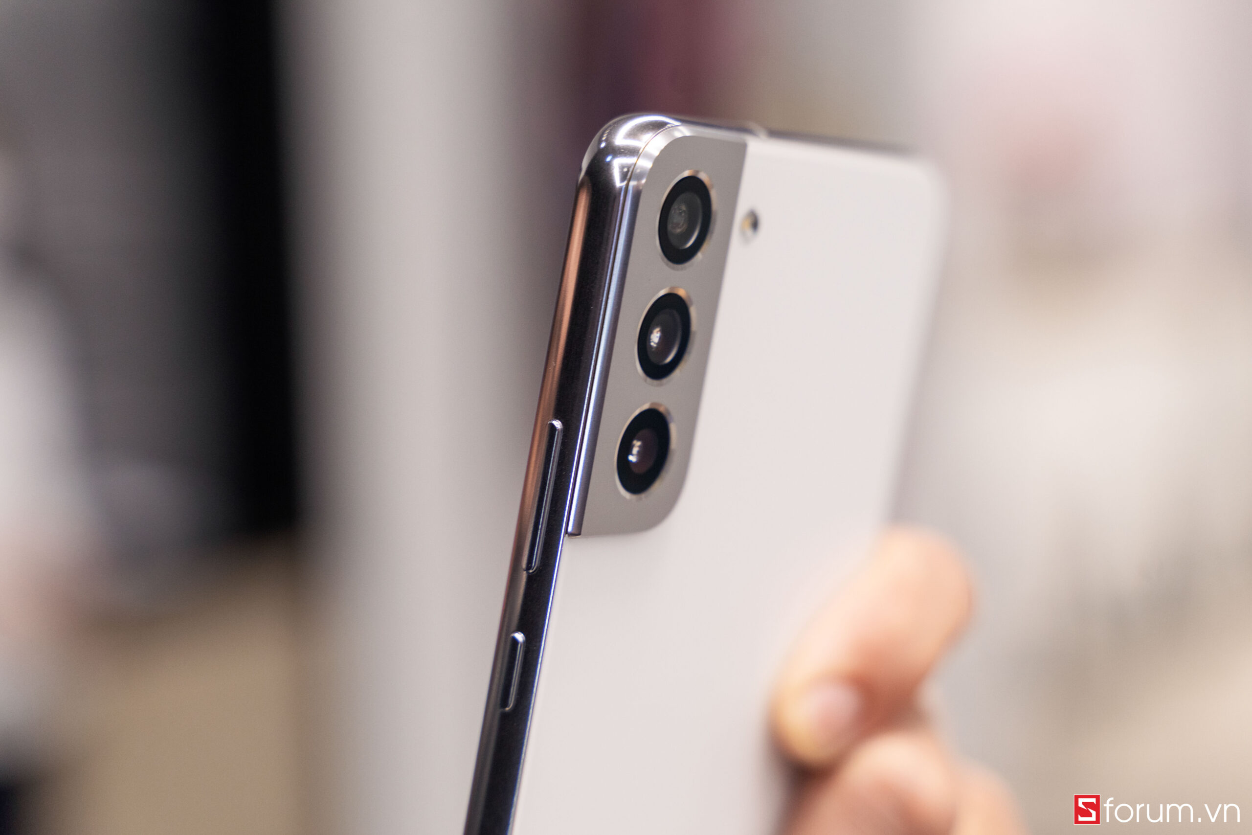 Trên tay nhanh Galaxy S22+: Chiếc smartphone "dung hoà" mọi ưu điểm của ...