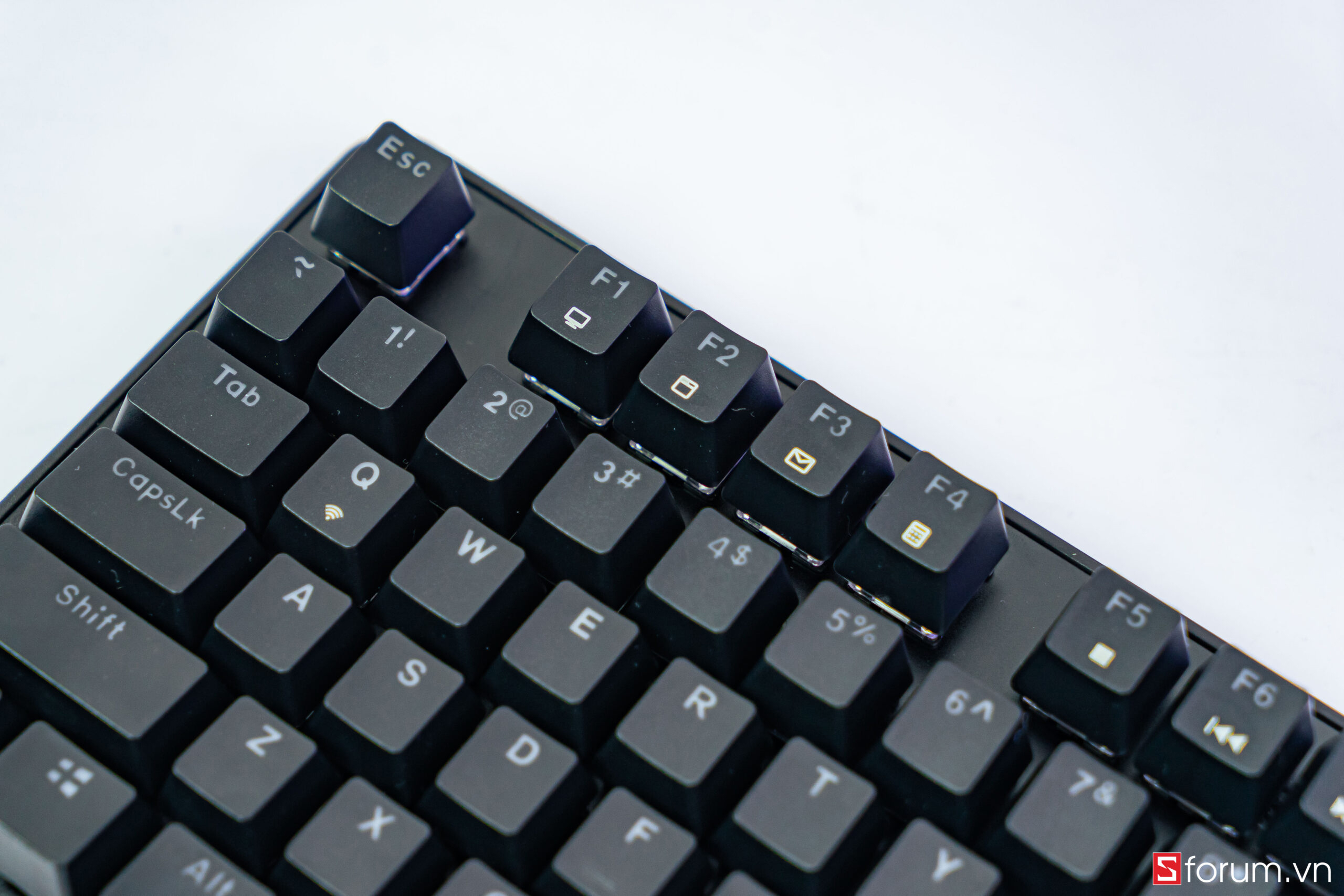 Trên tay và trải nghiệm nhanh bàn phím DareU EK810G: Kết nối không dây ...