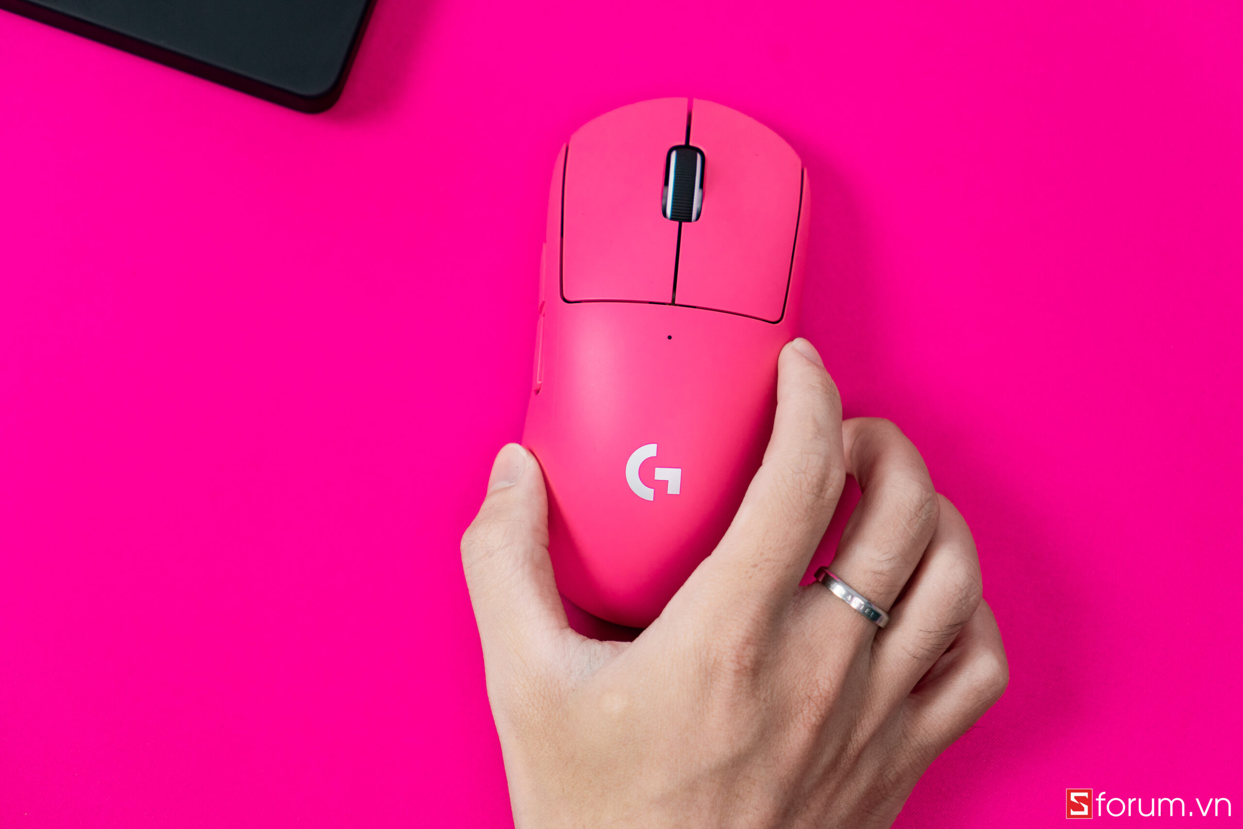 Trên tay combo "hường cánh sen" Logitech G840 và G Pro X Superlight ...