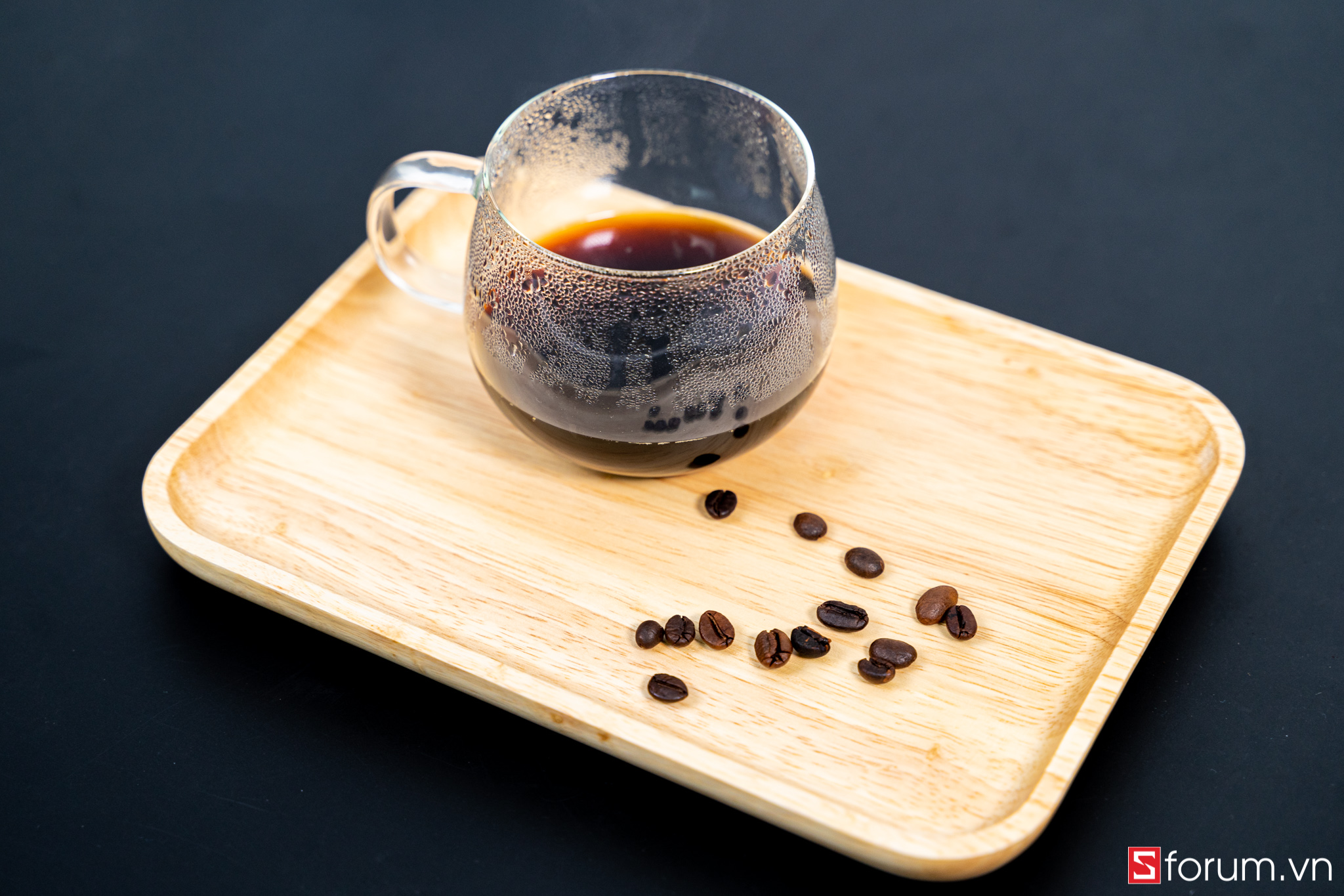 Trên tay chiếc máy pha cafe mini cực nhỏ gọn với phong cách "plug ...