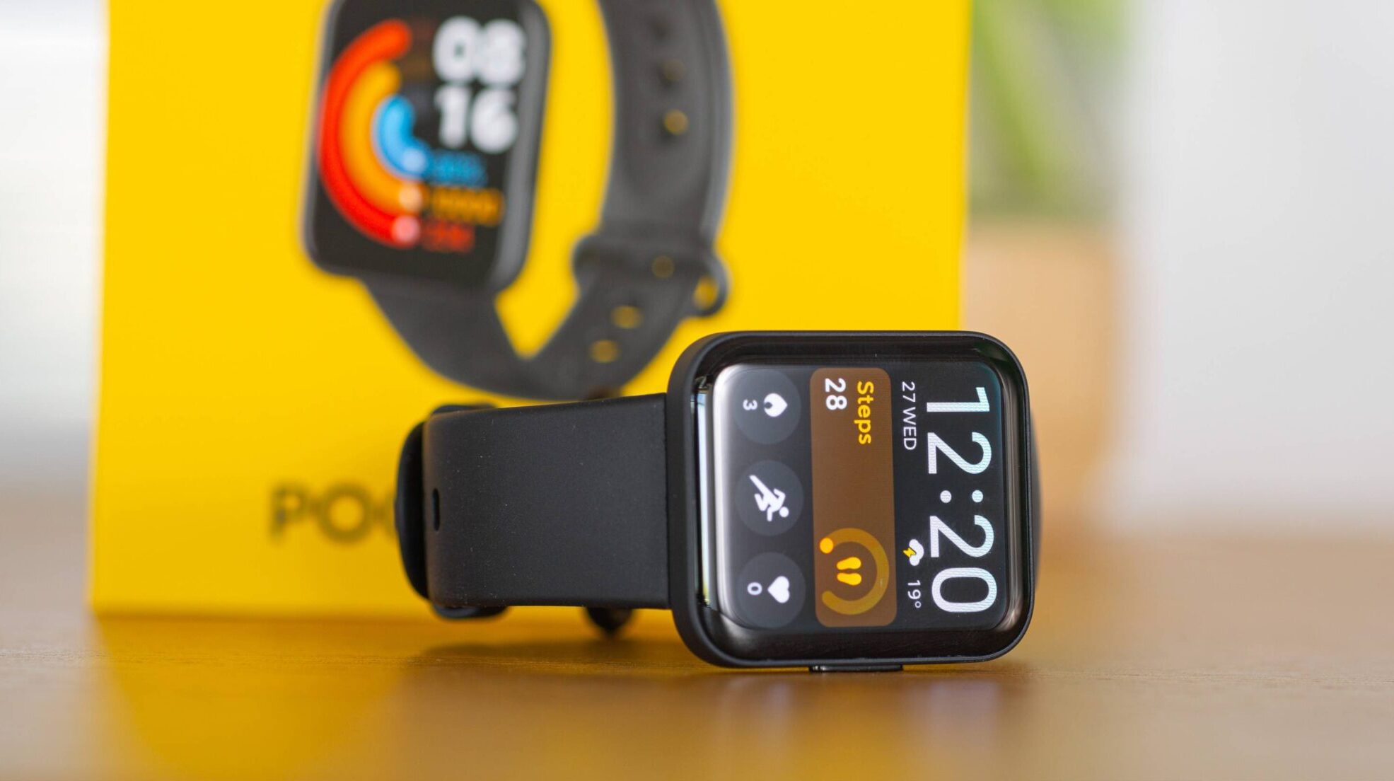 Trên tay POCO Watch: Thiết kế gọn nhẹ, màn hình AMOLED, có đo SpO2, pin ...