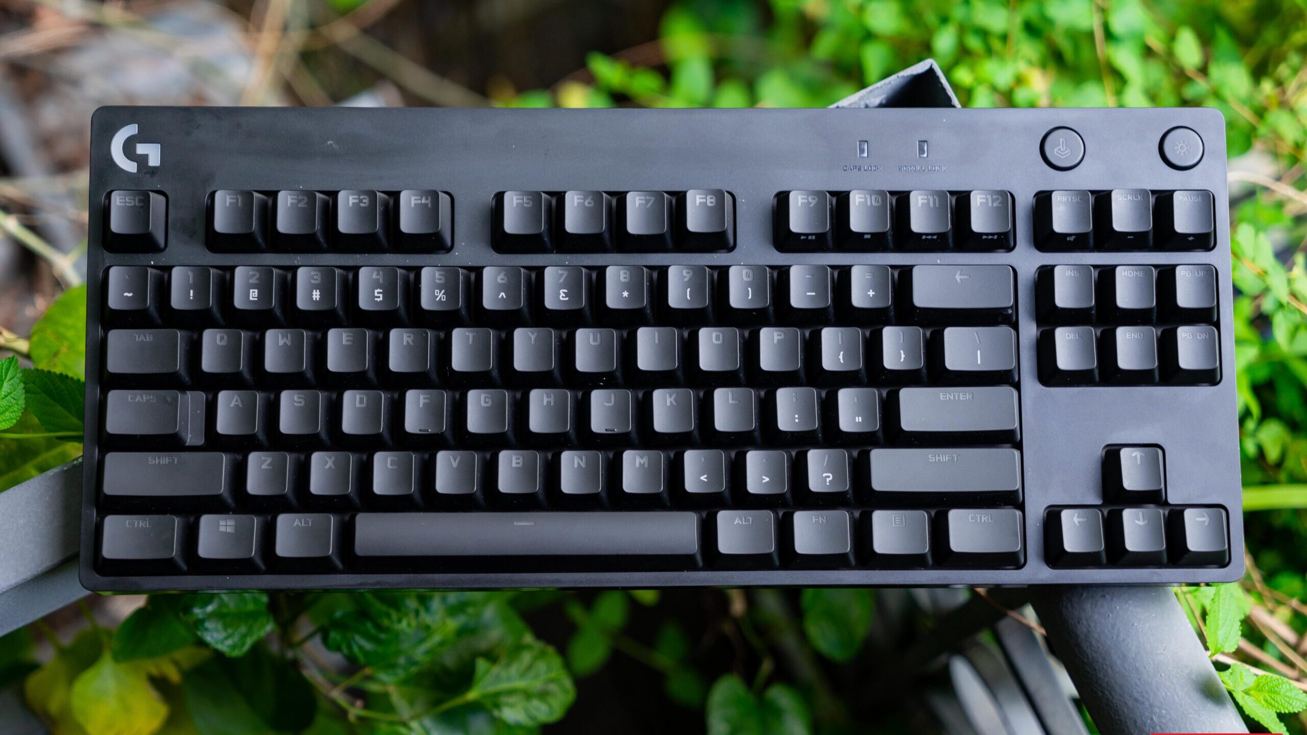 Trên tay Logitech G Pro X: Chiếc bàn phím gaming được game thủ chuyên ...