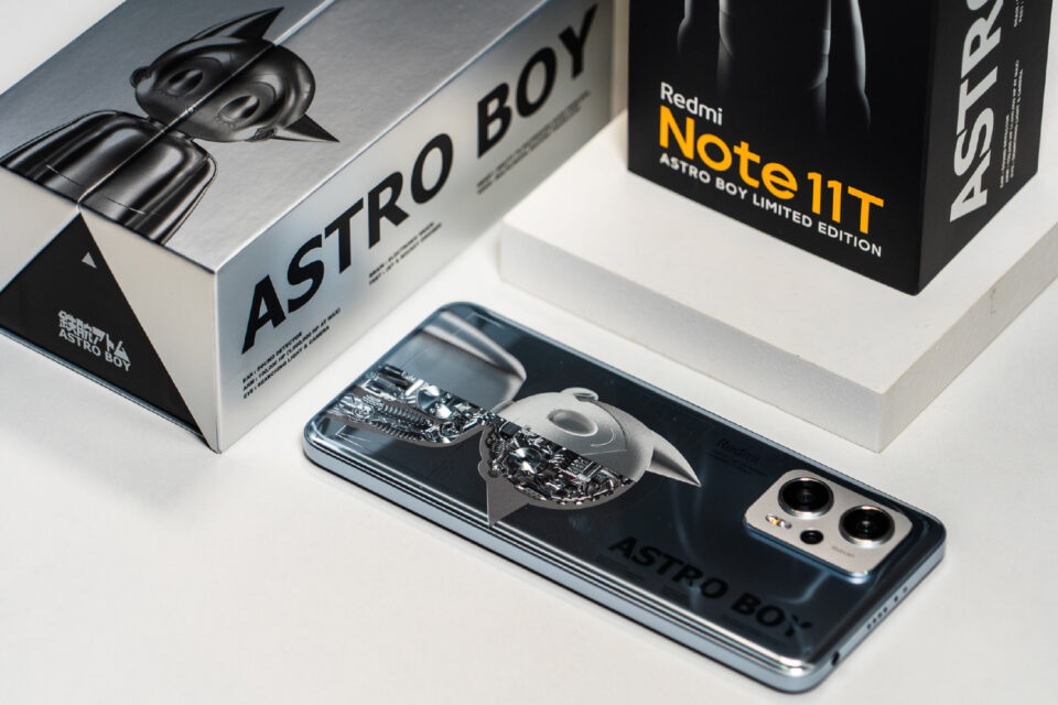 Cận cảnh Redmi Note 11T phiên bản Astro Boy đặc biệt, bán giới hạn chỉ ...