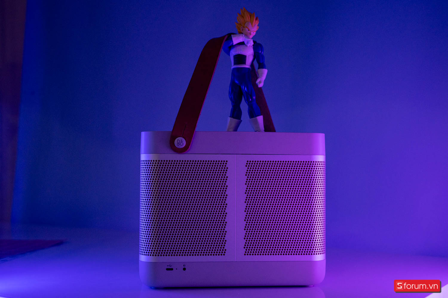 Trên tay và trải nghiệm nhanh loa di động B&O Beolit 20: Sự giao thoa ...