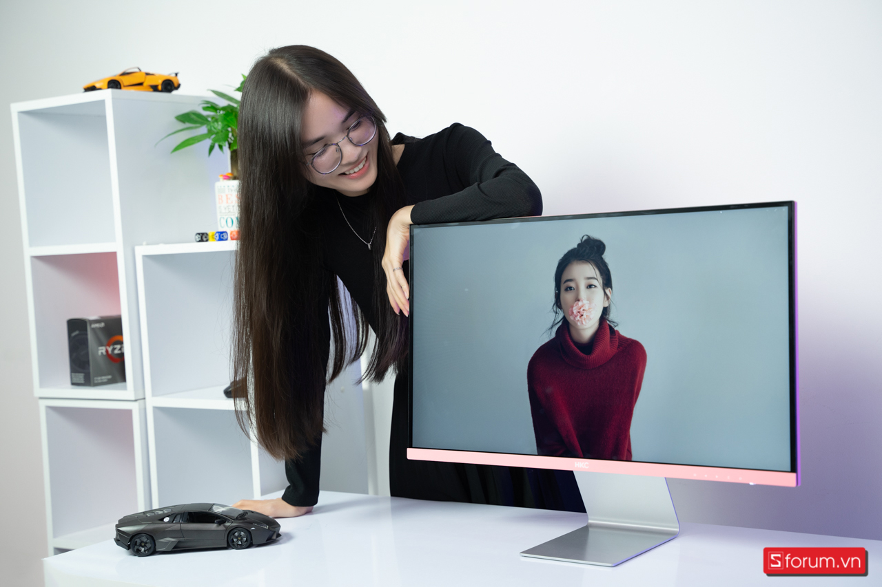 Trên tay và trải nghiệm HKC MG27S9Q: Màu hồng cá tính, độ phân giải 2K ...