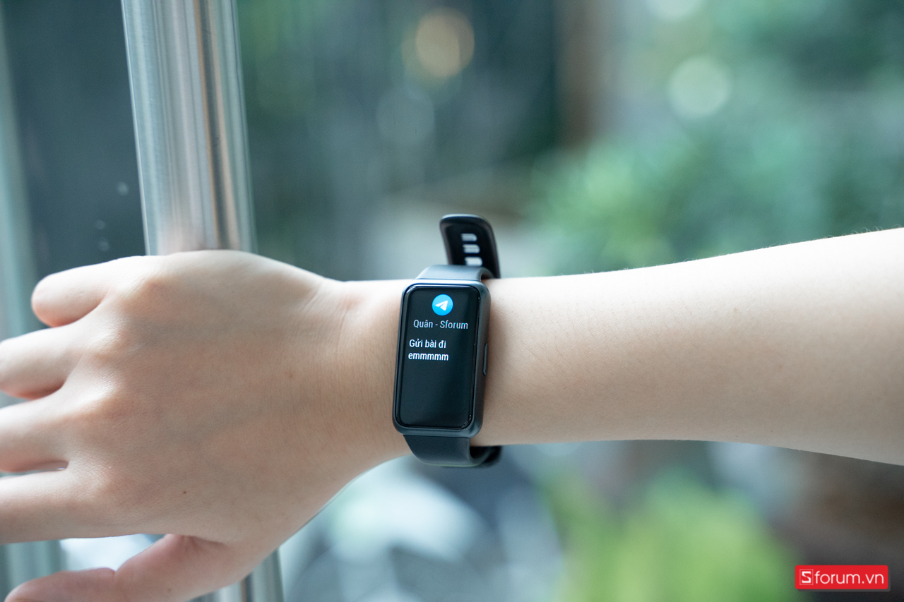 Trên tay Huawei Band 7: Mỏng, nhẹ hơn, cải thiện trải nghiệm người dùng ...