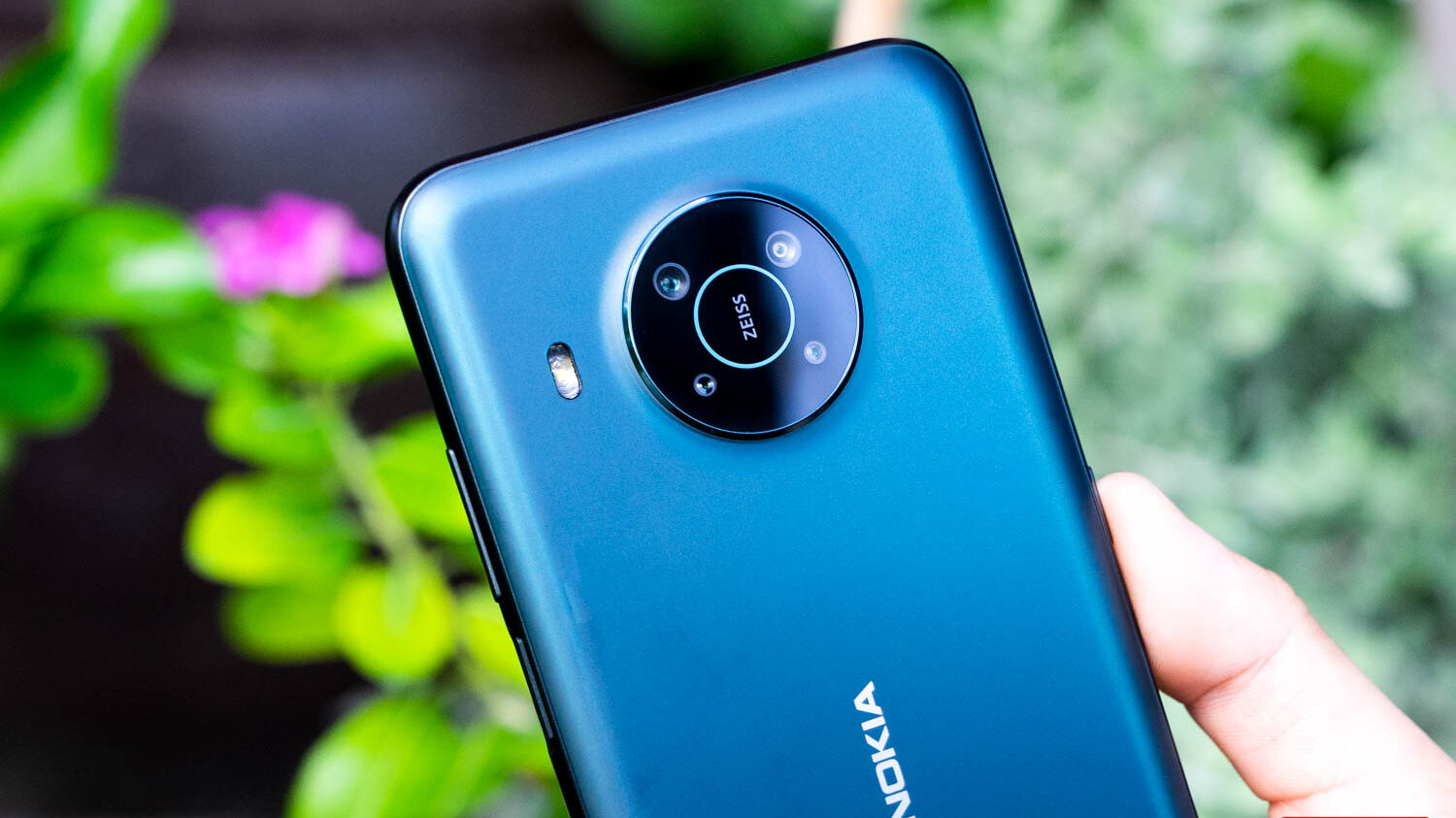 Trên tay Nokia X10 5G: Mặt lưng ấn tượng, camera Zeiss, hiệu năng đáp ...