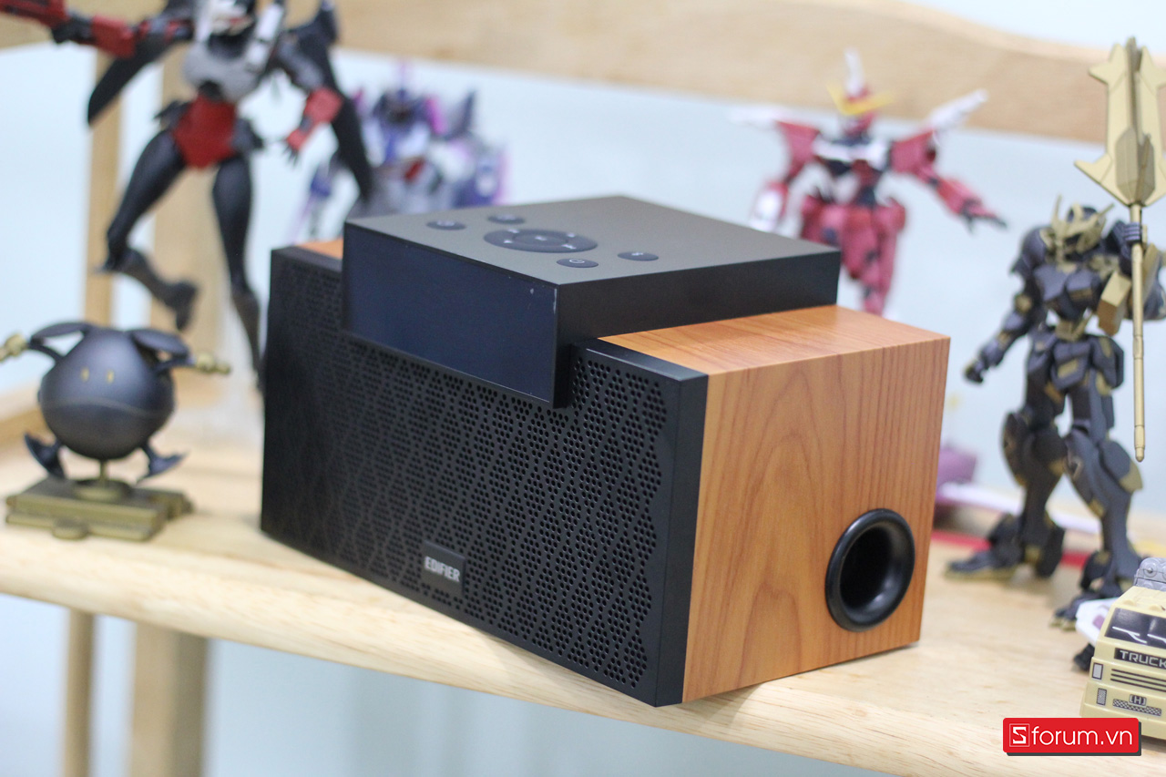 Trên tay loa di động Edifier MP260: Chất âm hiện đại gói gọn trong ...