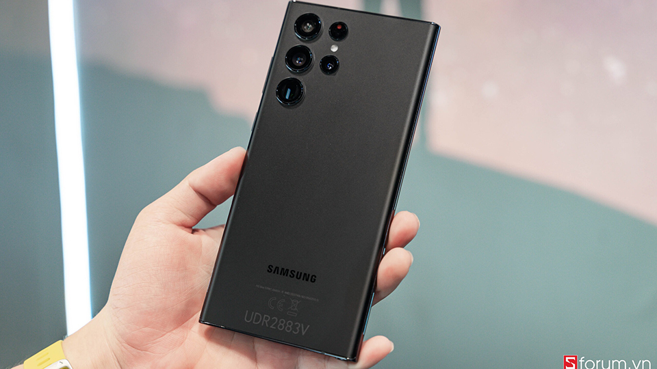 Galaxy S22 Ultra phá vỡ mọi kỷ lục bán hàng của bất kỳ điện thoại ...