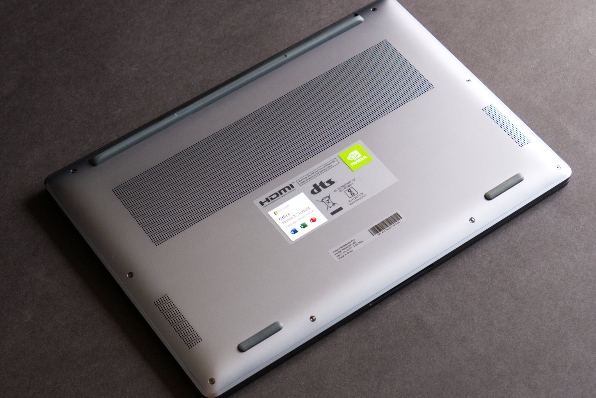 Ảnh thực tế Xiaomi NoteBook 120G: Ultrabook 14 inch mỏng nhẹ, chip ...