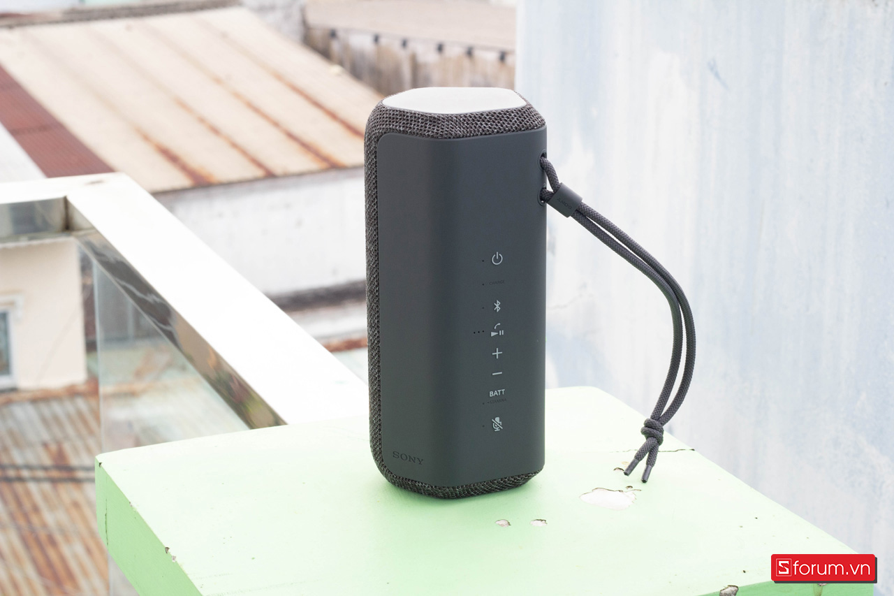 Trên tay loa di động Sony SRS XE200: Thiết kế tối giản, âm thanh vượt trội, pin 16 giờ, giá 2.59 ...