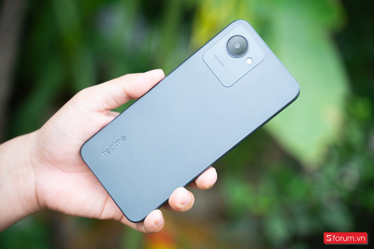 Trên tay realme C30s: Thiết kế đẹp, khung viền vuông, camera đơn, pin ...