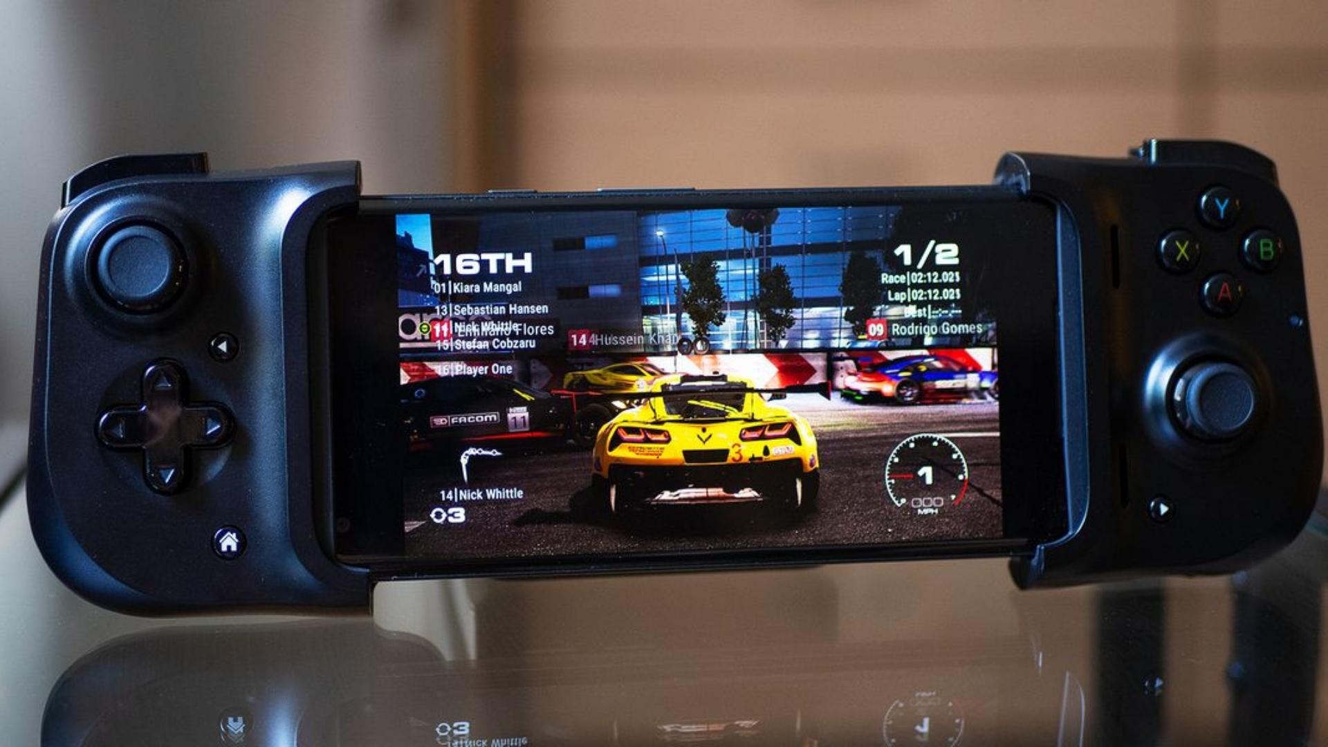 Top 6 tay cầm chơi game cho điện thoại mà Game thủ không nên bỏ qua