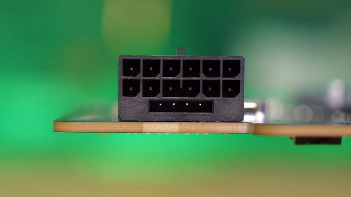 NVIDIA ngừng phát triển RTX 4090Ti vì nó làm… tan chảy nguồn điện