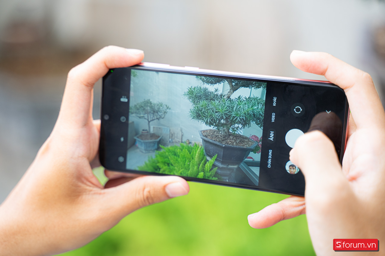 Trên tay Samsung Galaxy A04: Thiết kế đẹp, màn hình lớn 6.5 inch, pin ...