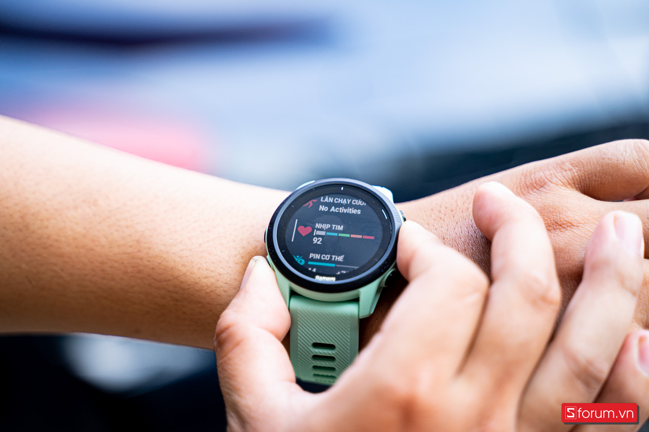 Trên tay Garmin Forerunner 745: Thiết kế thể thao, hỗ trợ nhiều chế độ ...