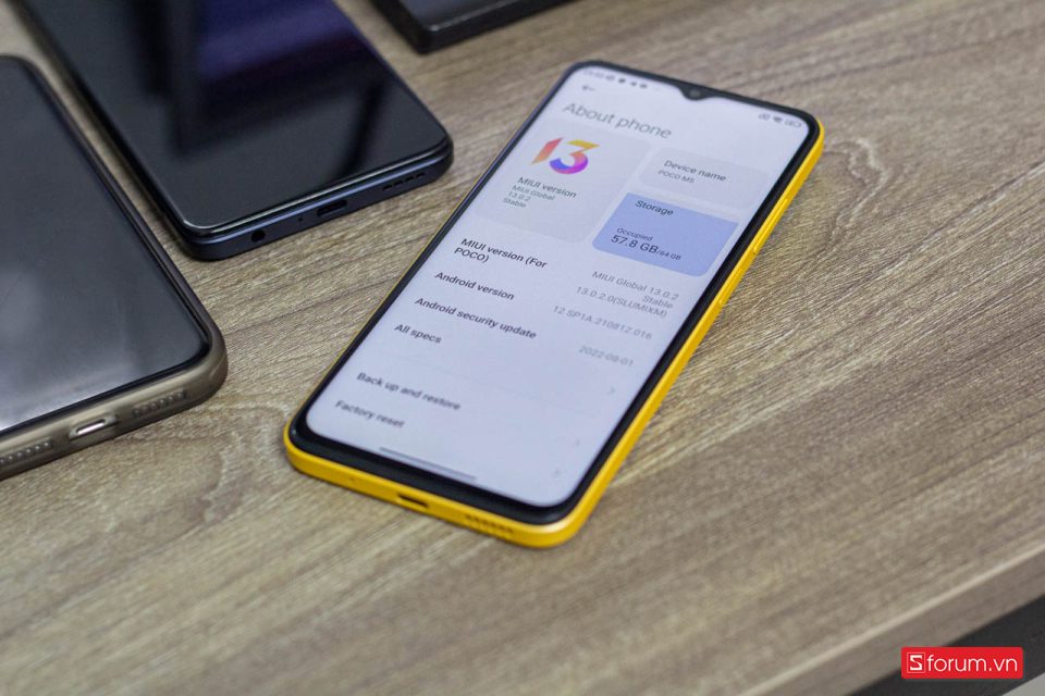 Đánh giá pin POCO M5: Pin 5,000 mAh chiến game được bao lâu? | Sforum