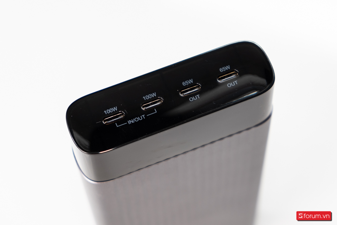 Trên tay sạc dự phòng HyperJuice 27000mAh 245W HJ245B: Cân được 4 ...