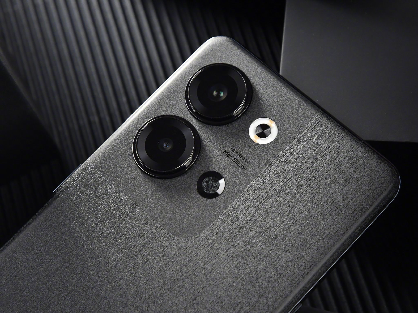 Ảnh thực tế OPPO Reno9 Pro 5G: Camera 50MP có chip MariSilicon X ...