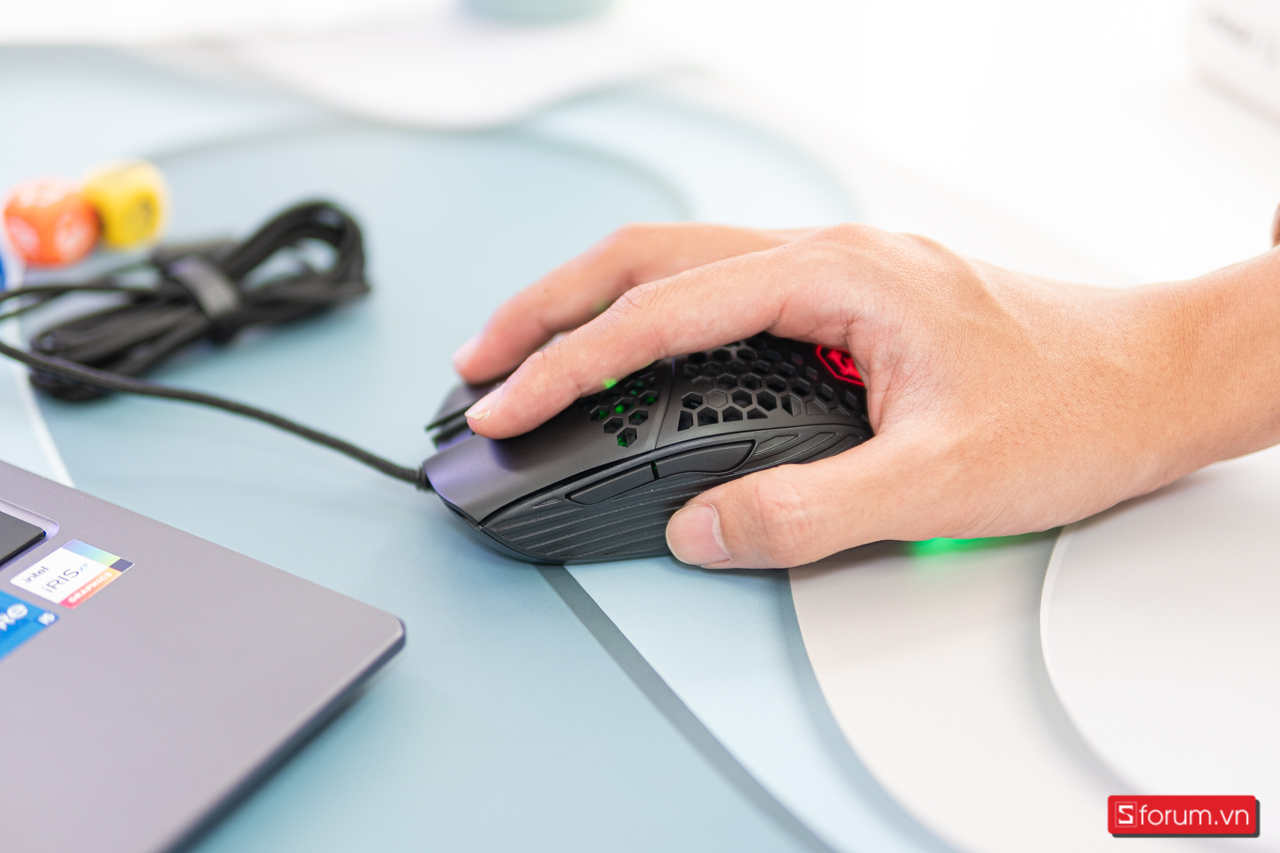 Trên tay chuột Gaming MSI M99 vừa săn sale 90K: Thiết kế hiện đại, LED RGB xịn sò, có phần mềm ...