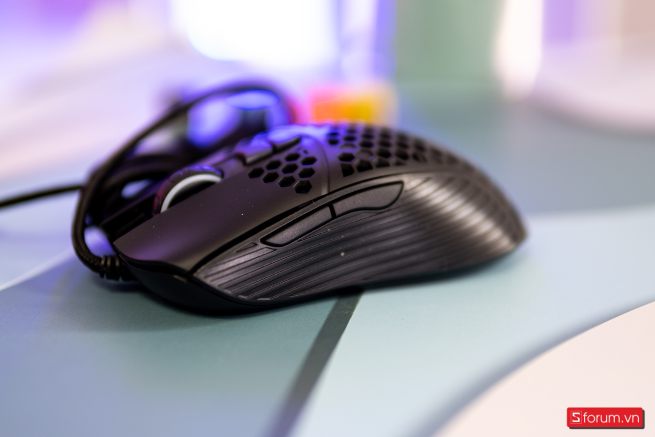 Trên tay chuột Gaming MSI M99 vừa săn sale 90K: Thiết kế hiện đại, LED ...