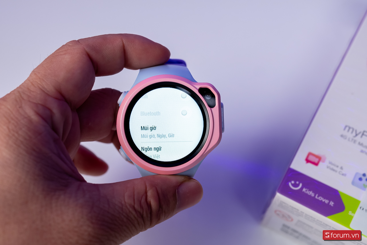 Trên tay đồng hồ trẻ em myFirst Fone R1s: Thiết kế "cute", định vị GPS ...