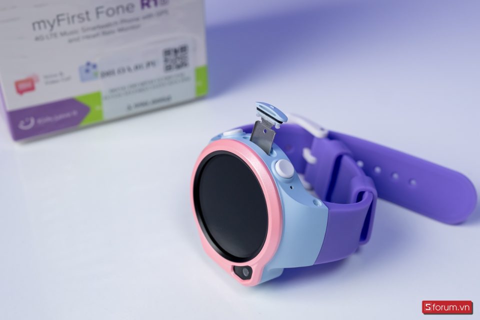 Trên tay đồng hồ trẻ em myFirst Fone R1s: Thiết kế "cute", định vị GPS, liên lạc bằng SIM, nhiều ...