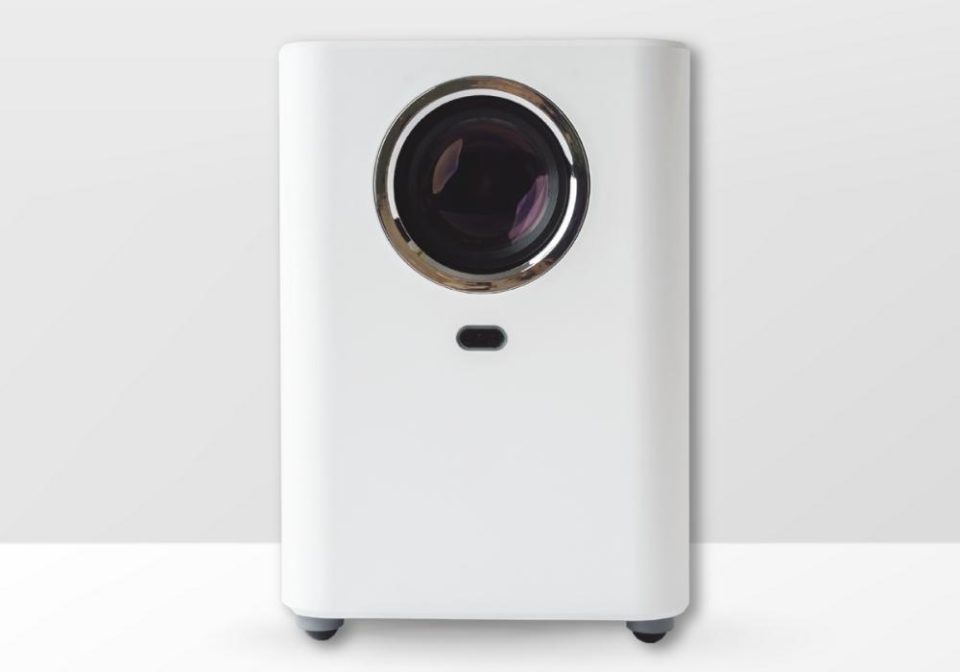 Review máy chiếu Beecube chi tiết nhất mà bạn nên biết trước khi mua ...